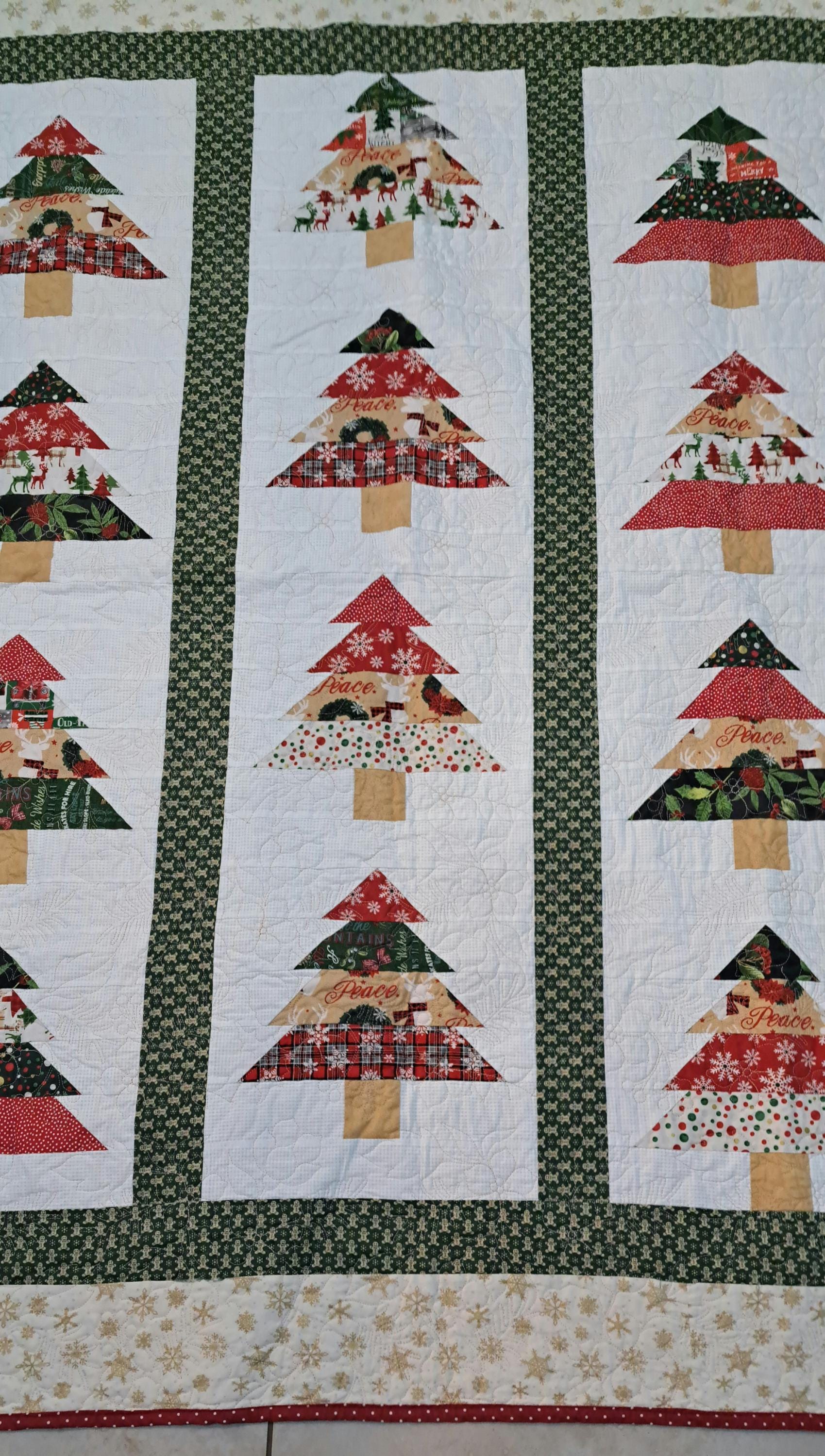 Christmas Tree Pieced Quilt - Etsy