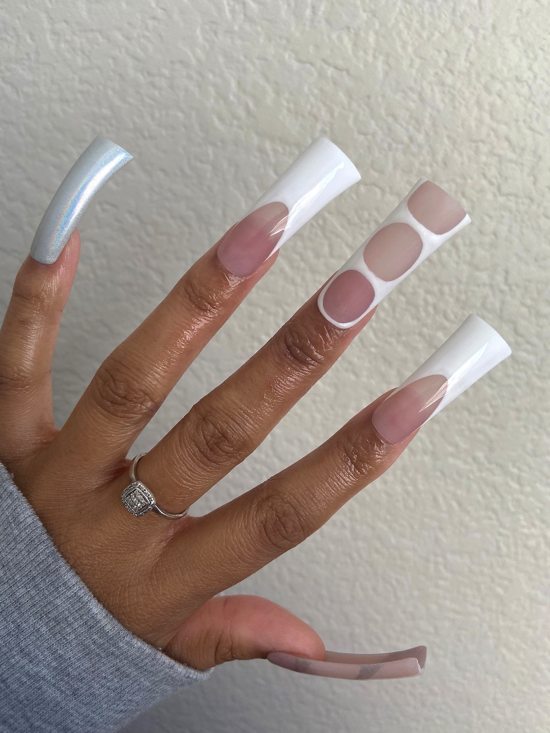 White & Silver Simple Freestyle Press-ons - Etsy