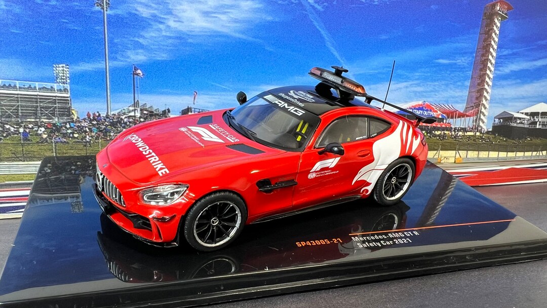 IXO 1/43 Mercedes-amg GTR F1 Crowdstrike Safety Car '21 Bernd Maylander ...