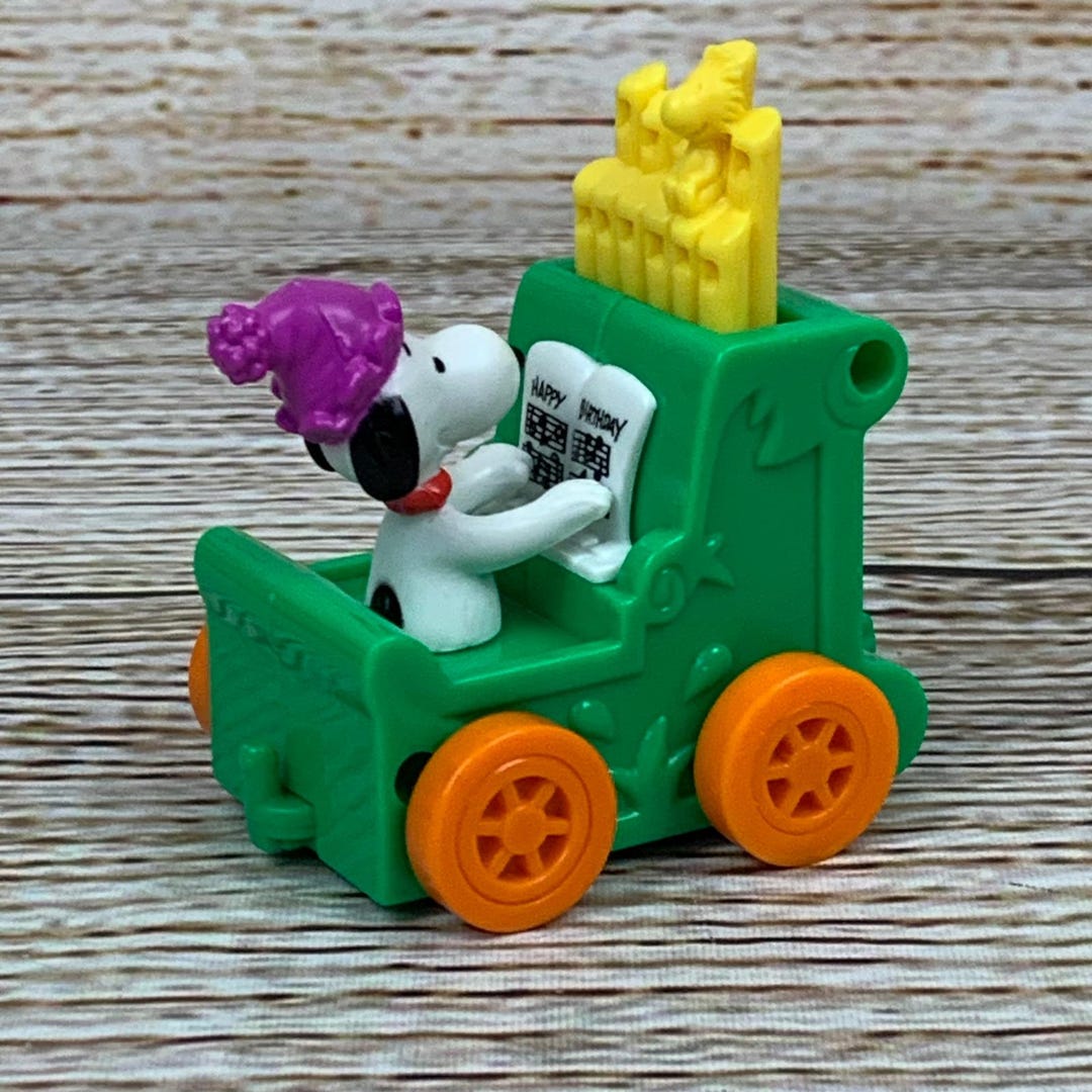 Vintage Snoopy Piano Green Car UFS Happy Birthday Toy Figurine 1958 ...