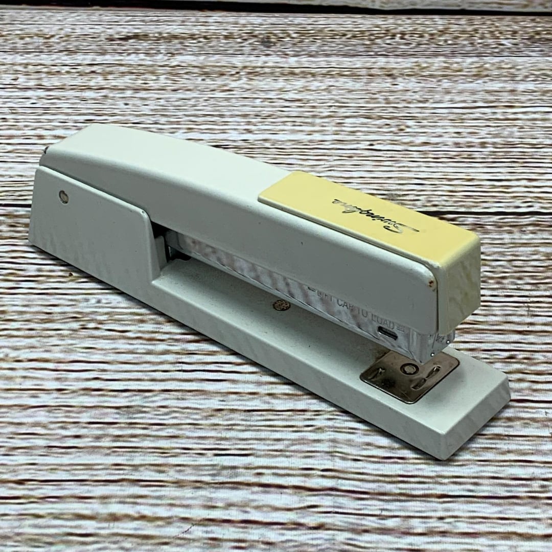 Vintage Swingline Stapler Gray Beige Desktop Office Supply Model 747xx ...