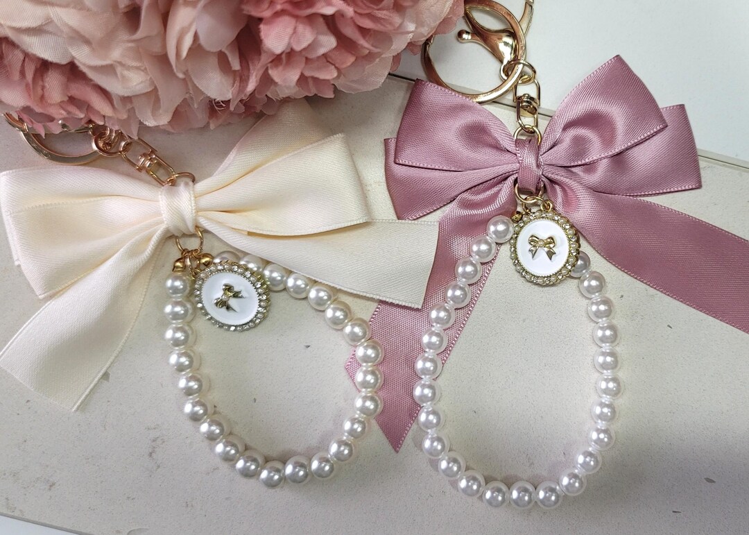 Pearl and Bow Keychain | Pearl Wristlet | Bow Keychain | Elegant ...