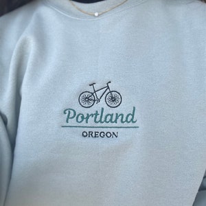 Portland Oregon Vintage Embroidered Crewneck Sweatshirt, Portland ...