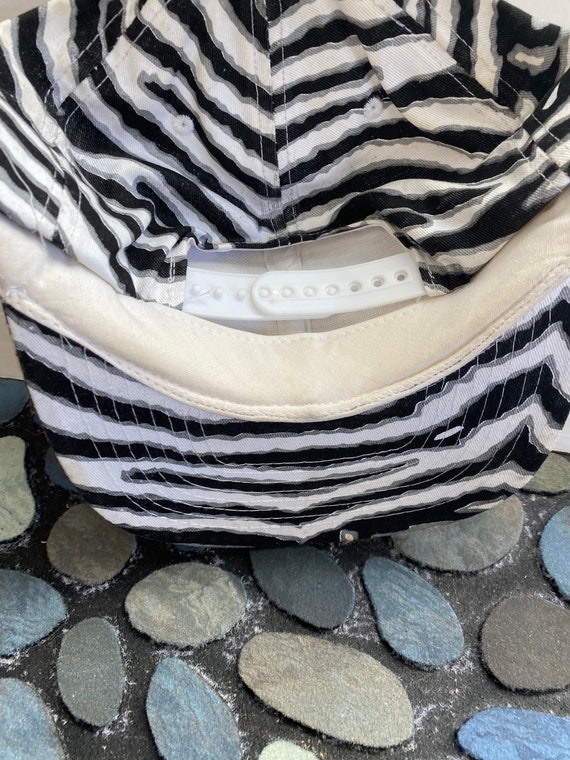 Vintage Daytona 500 hat trucker hat cool 1992 Zebra P… - Gem