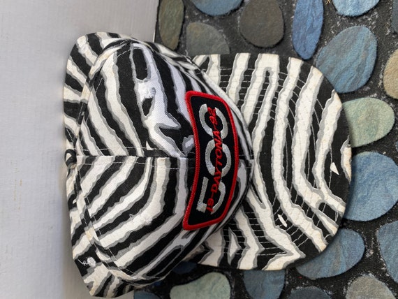 Vintage Daytona 500 hat trucker hat cool 1992 Zebra P… - Gem