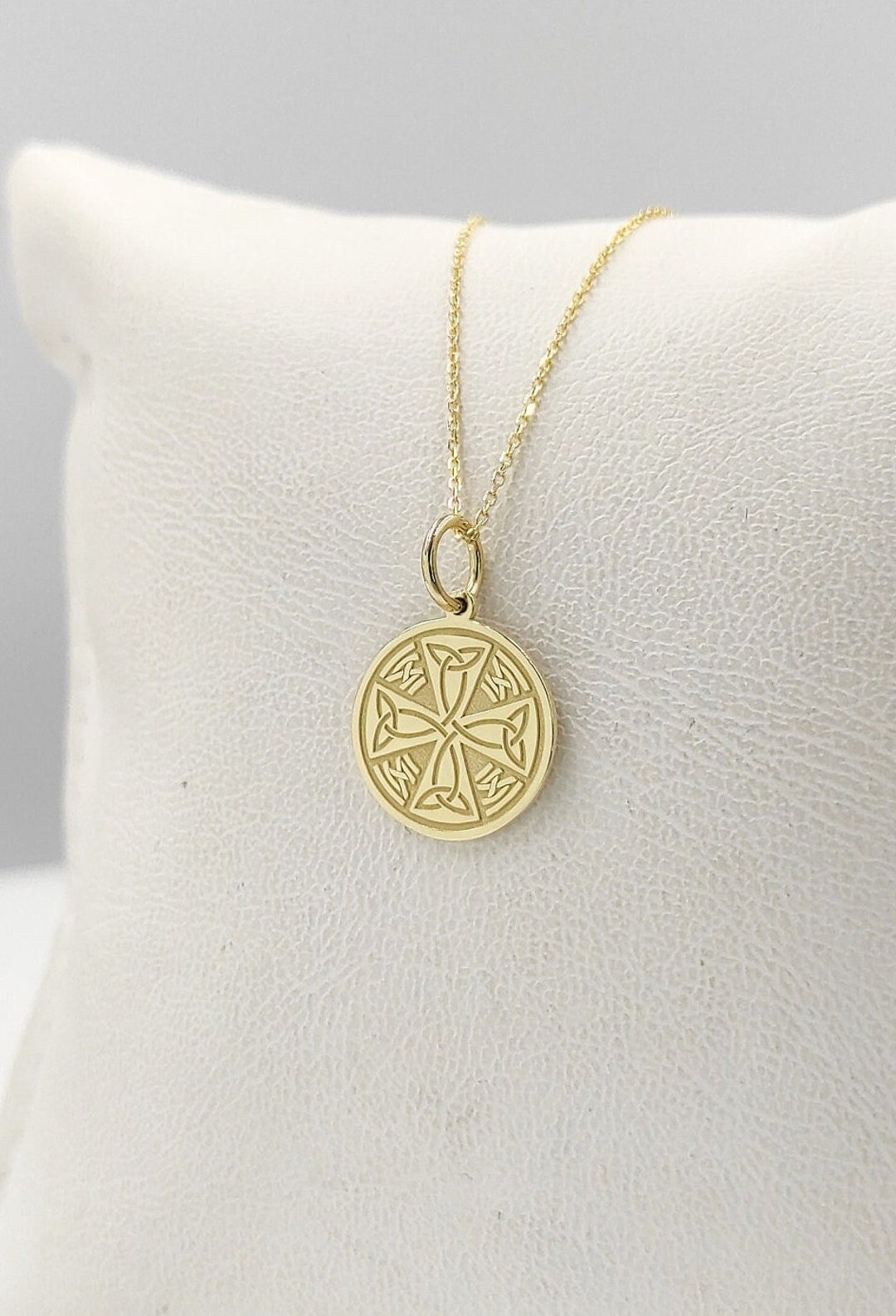 9K Solid Gold Celtic Cross Necklace, Gold Disc Celtic Knot Pendant ...