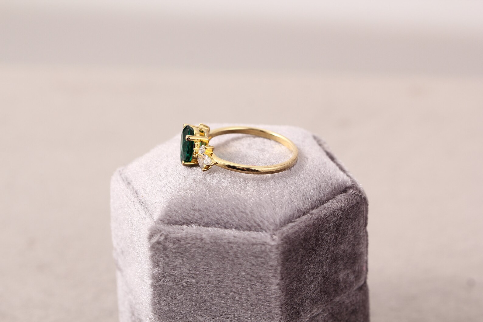 Drop Cut Emerald Engagement Ring,unique Drop Cut Diamond Set Ring ...