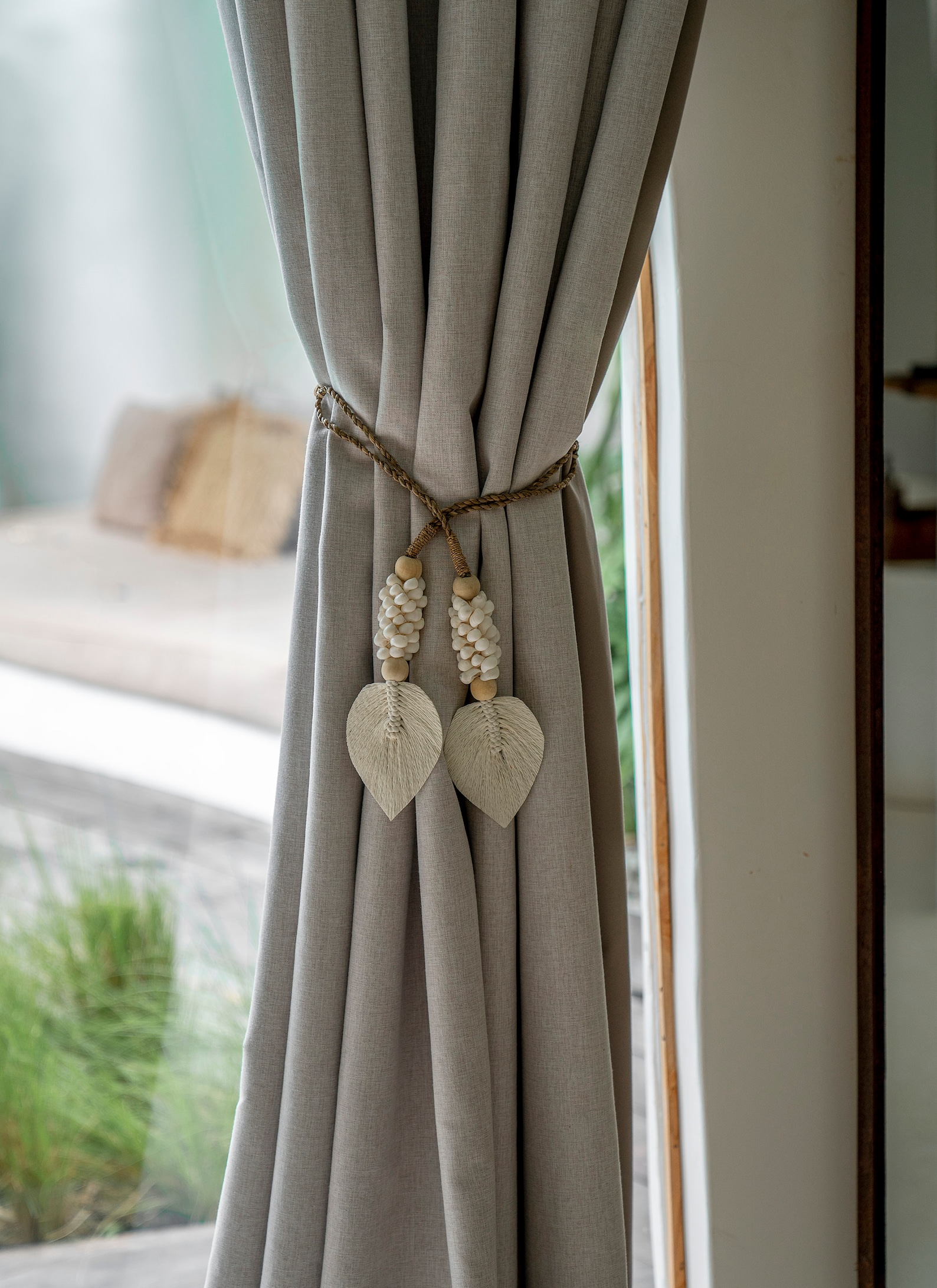 Tassel in Moon Shells and Macrame - Etsy