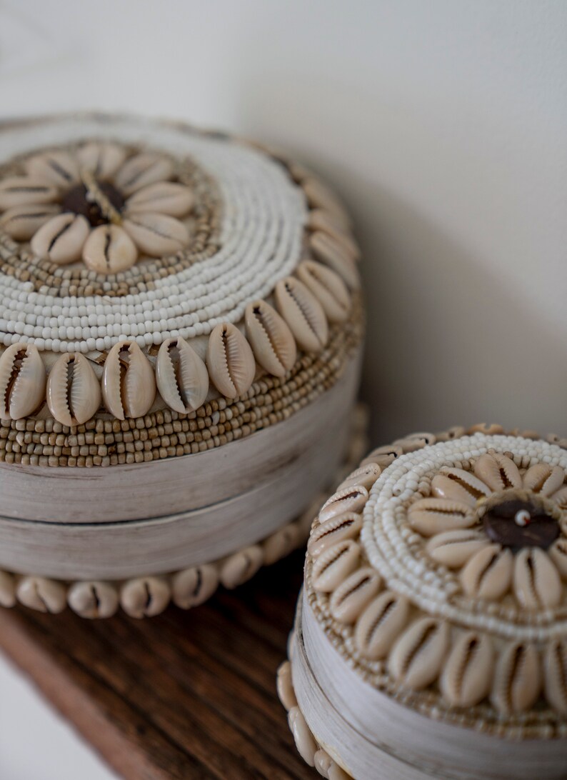 Offering Boxes Bhoma SET of Three Round Decorative Boxes, Handmade ...