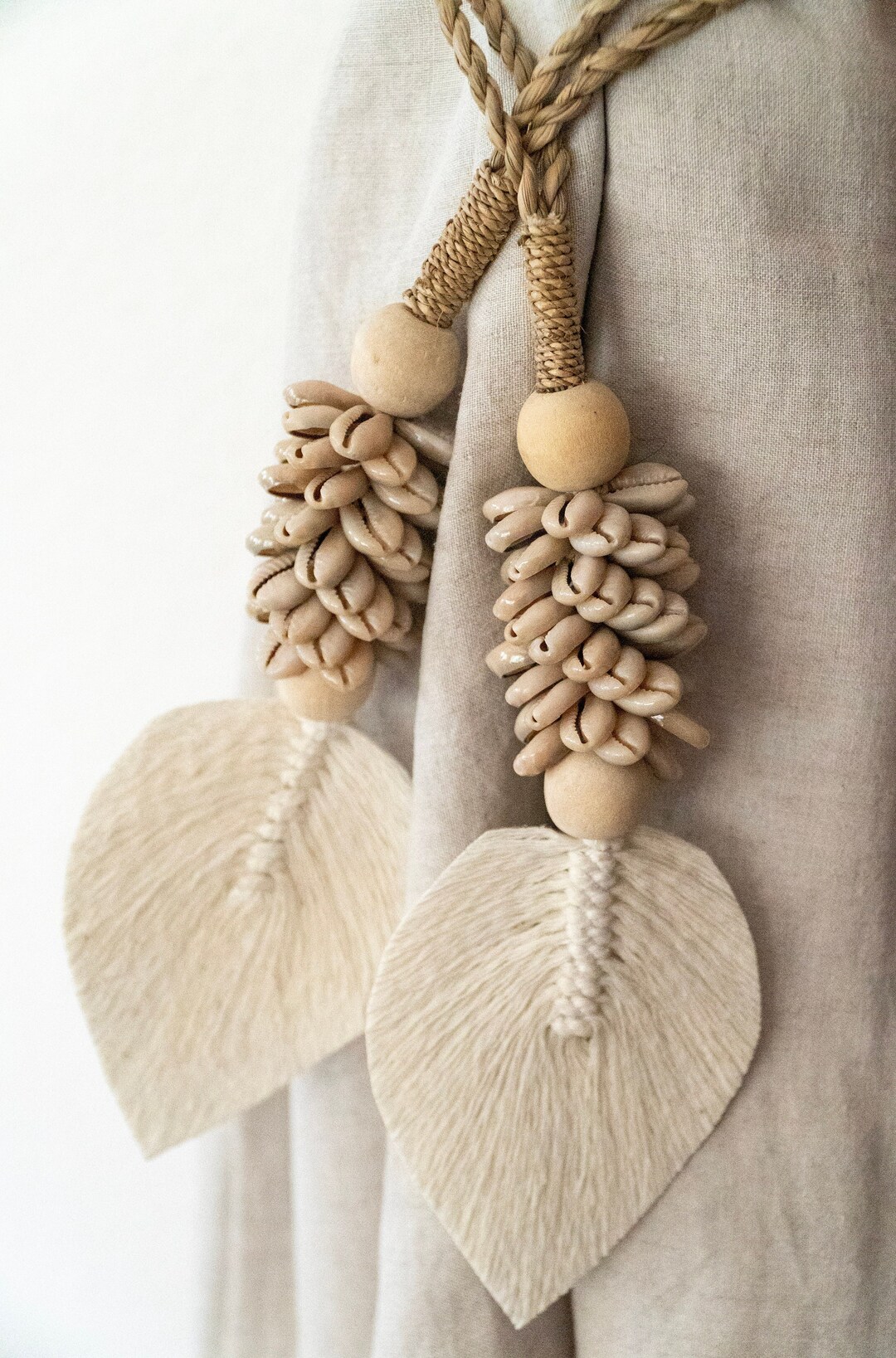 Tassel in Cowrie Shells and Macrame - Etsy