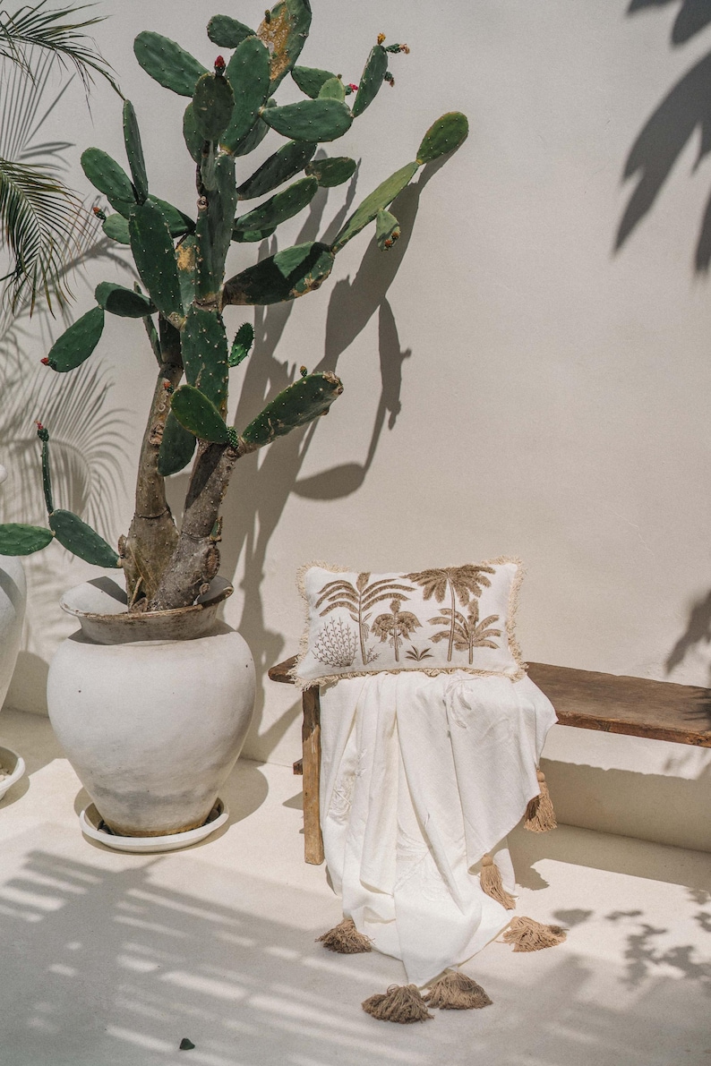 Handmade Linen Throw: Embroidered Palm Trees & Pom Poms - Etsy