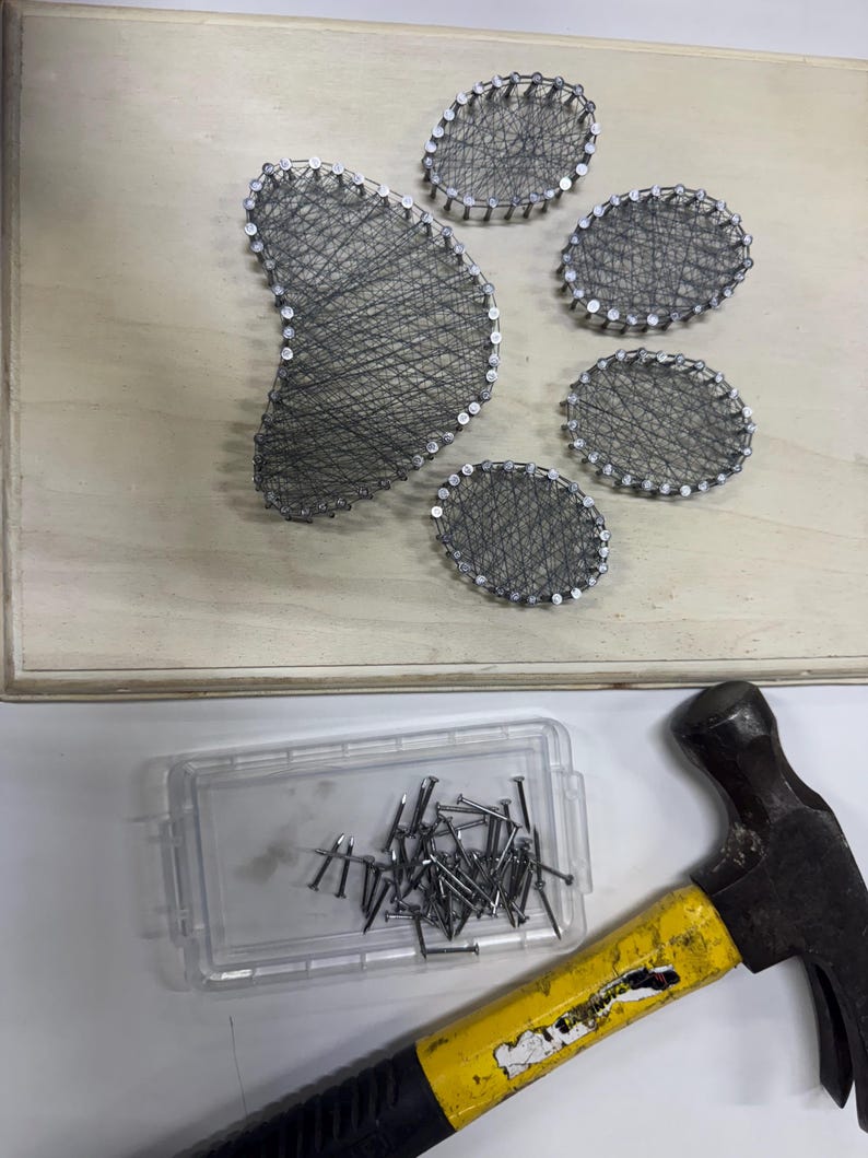 Paw Print String Art - Etsy