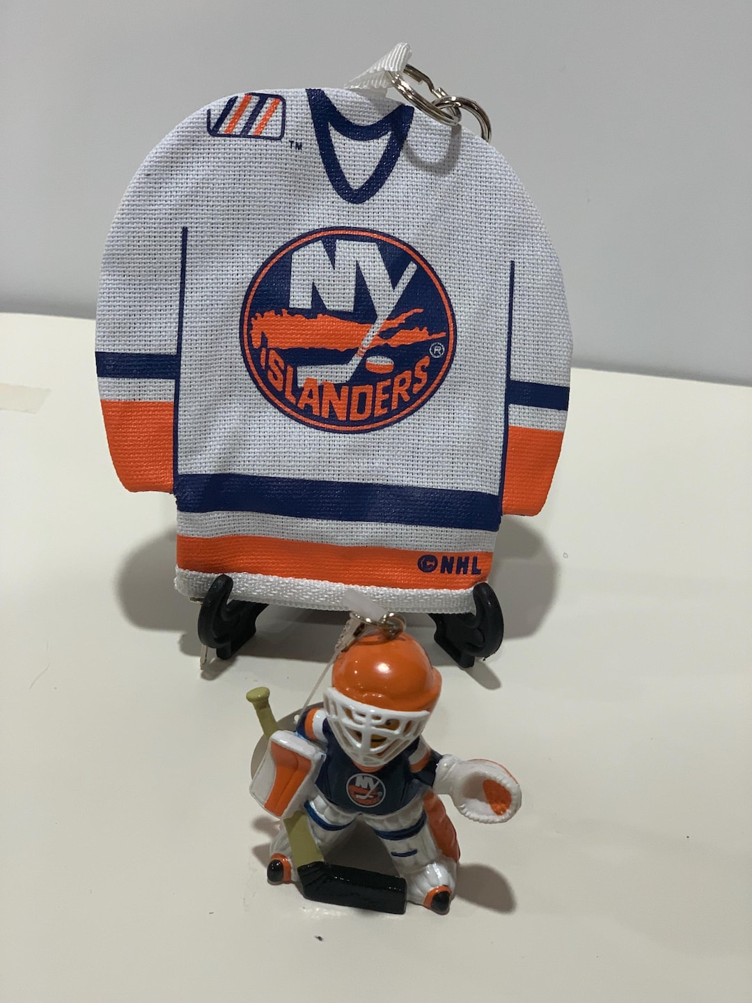 J.F. Sports - New York Islanders Lil' Sport Jersey Key Chains - Etsy