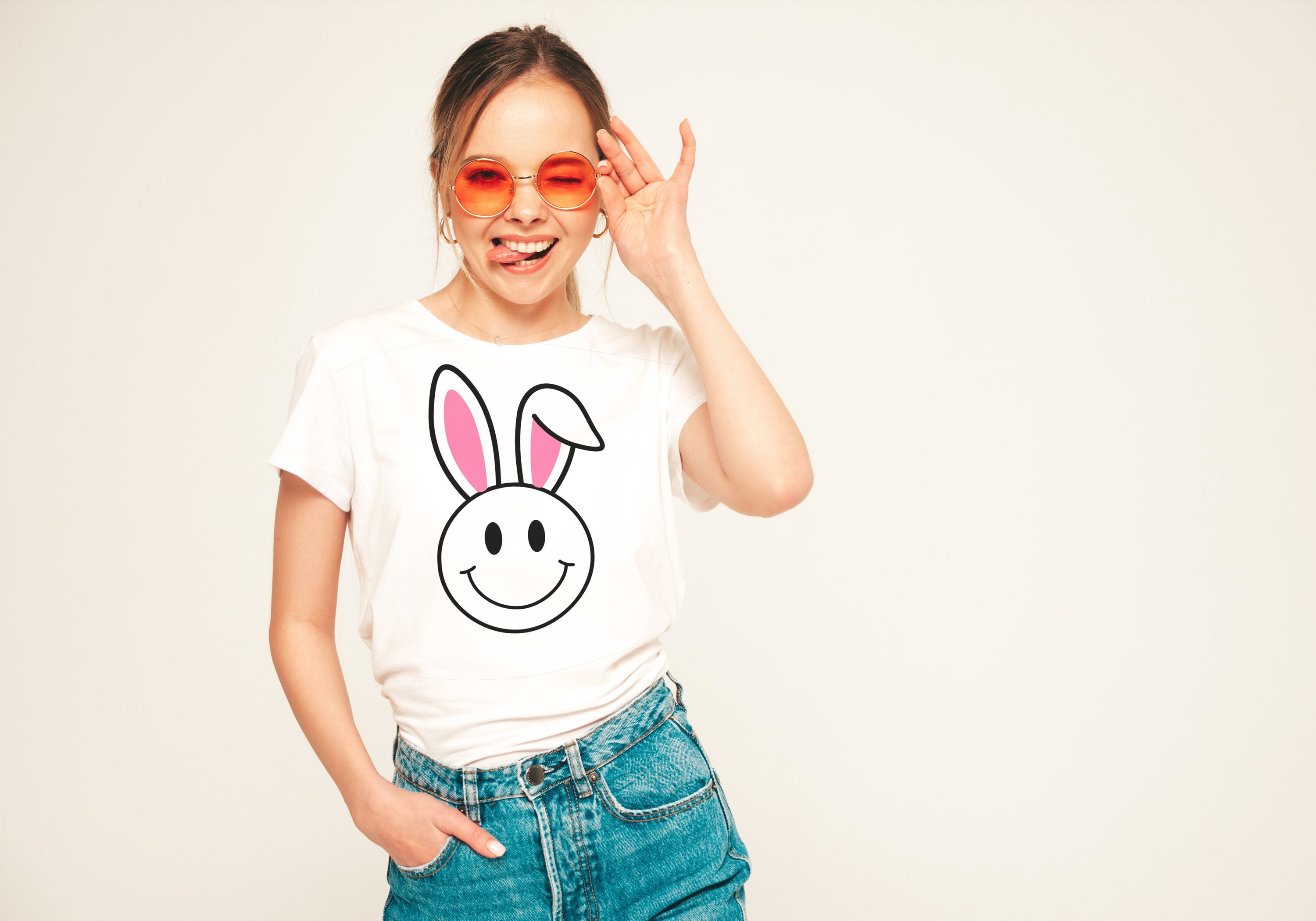 Happy Face Bunny Ears SVG/PNG Digital Download - Etsy