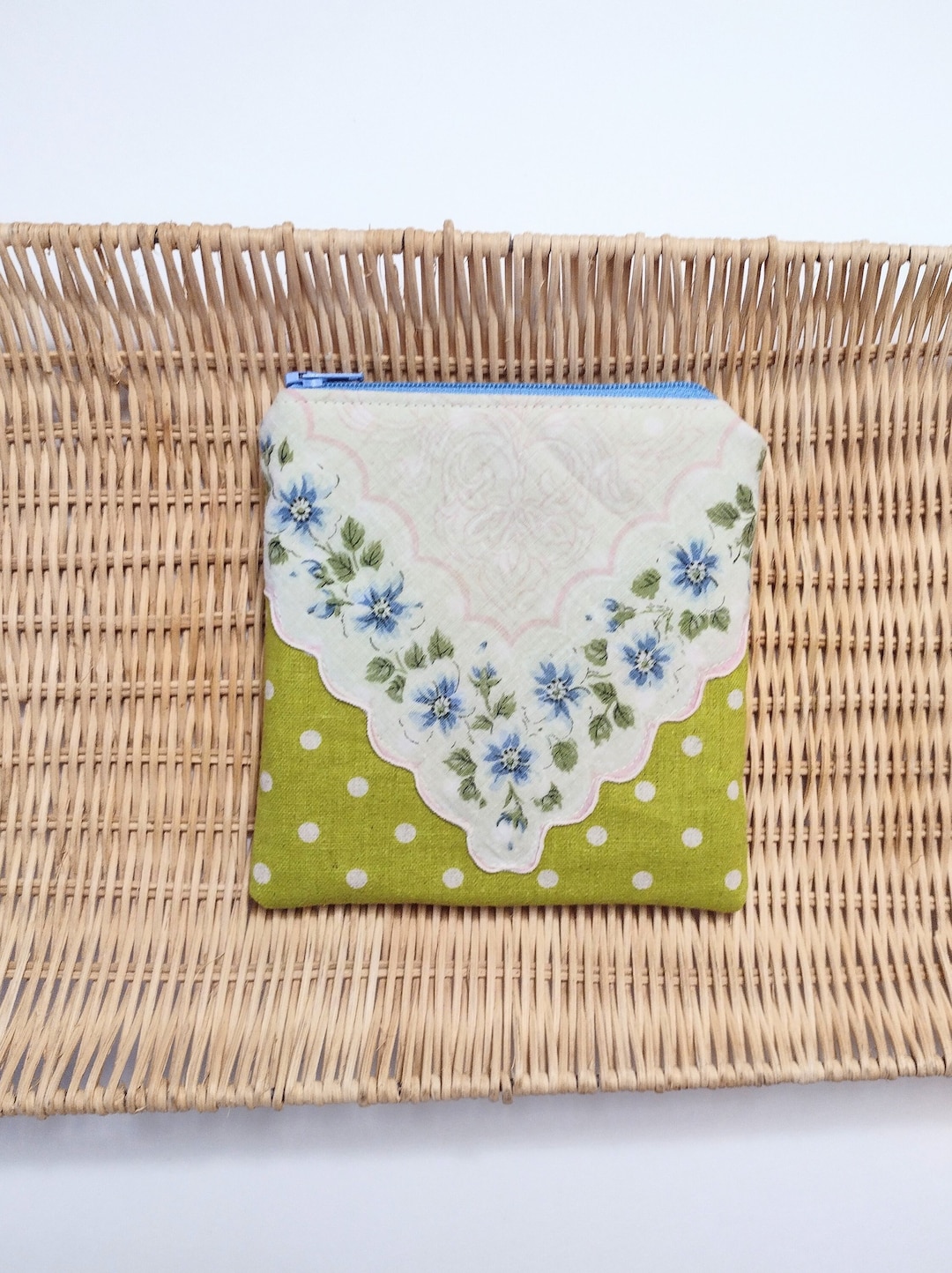 Vintage Handkerchief Zipper Pouch - Etsy