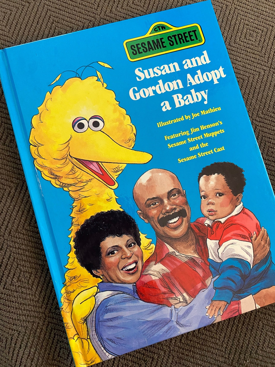 1986 Vintage Sesame Street Book Susan and Gordon Adopt Baby - Etsy