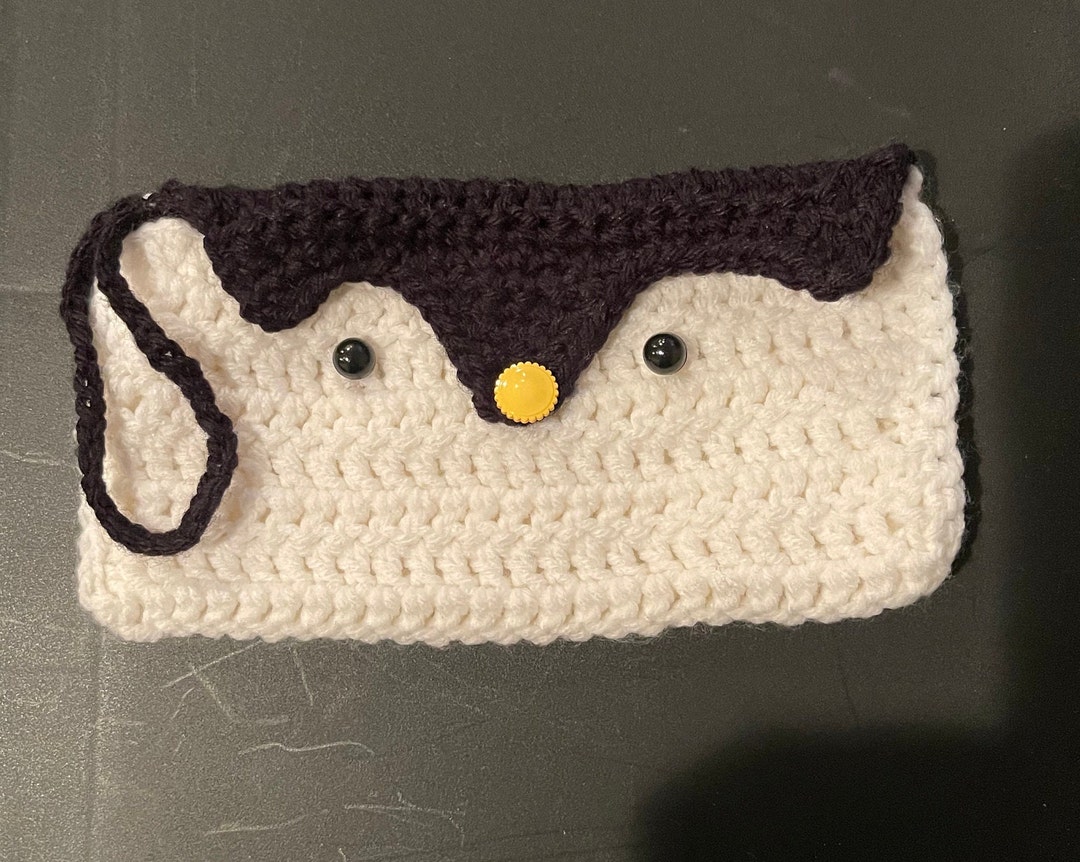 Crocheted Purse, Penguin Purse, Penguin Hand Bag, Crocheted Coin Purse ...