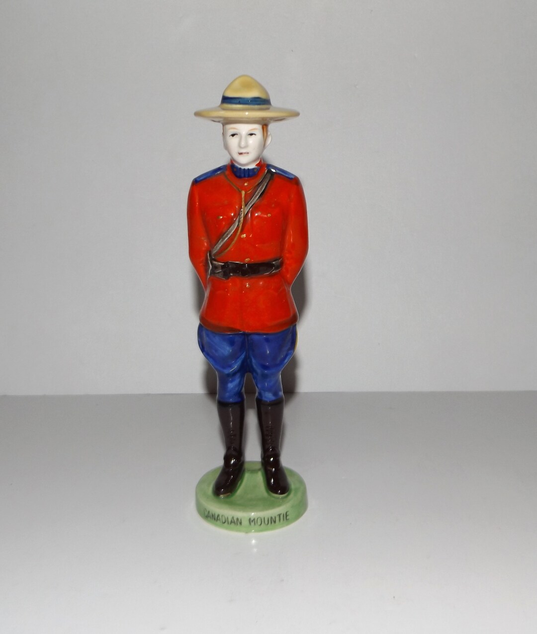 Vintage ESD Japan Porcelain Canadian Mountie Figurine - Etsy Vintage ESD Japan Porcelain Canadian Mountie Figurine - Etsy