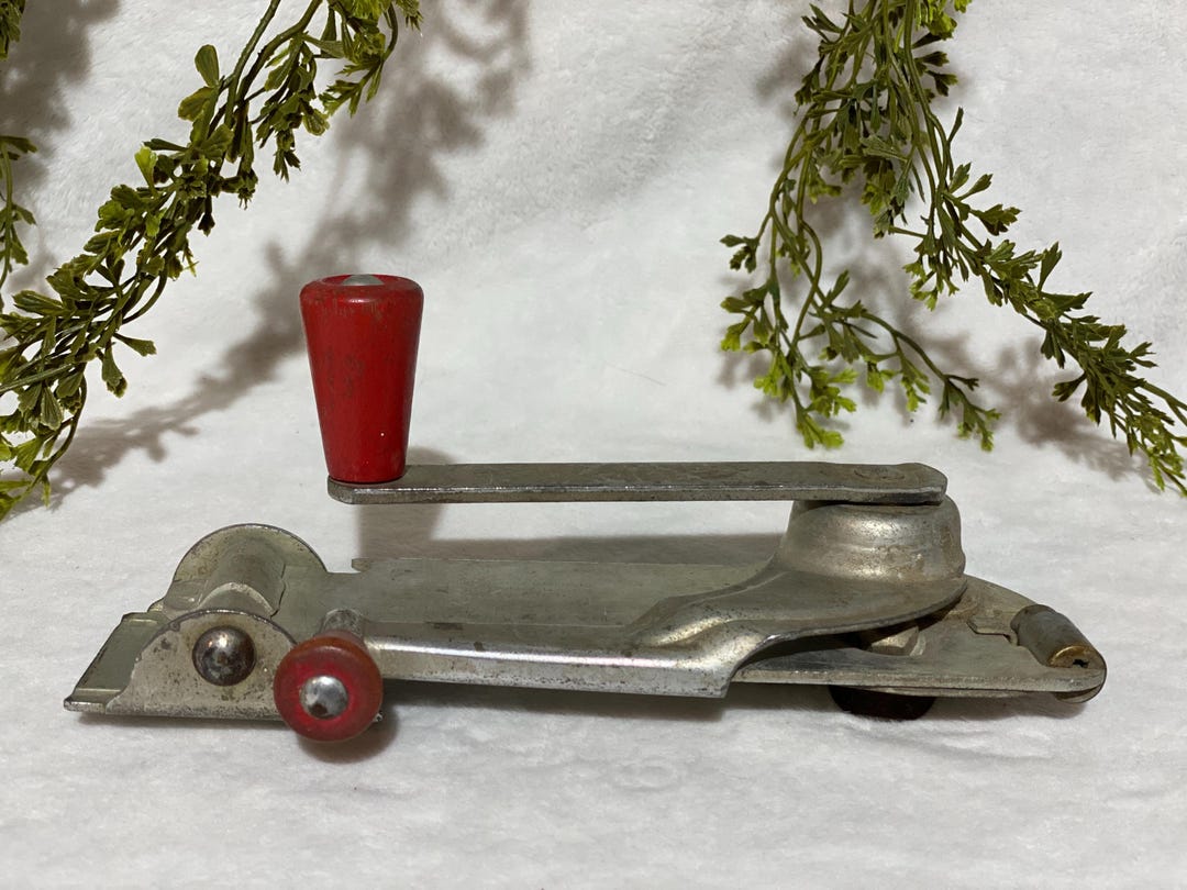 1950s Vintage Dazey Deluxe Can Opener Wall Mount Mid Century ...