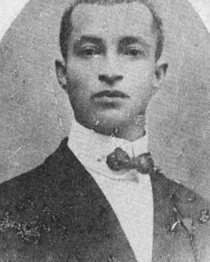 Dr. Luis Morillo King Digital Downloads Realistic Face Restoration ...