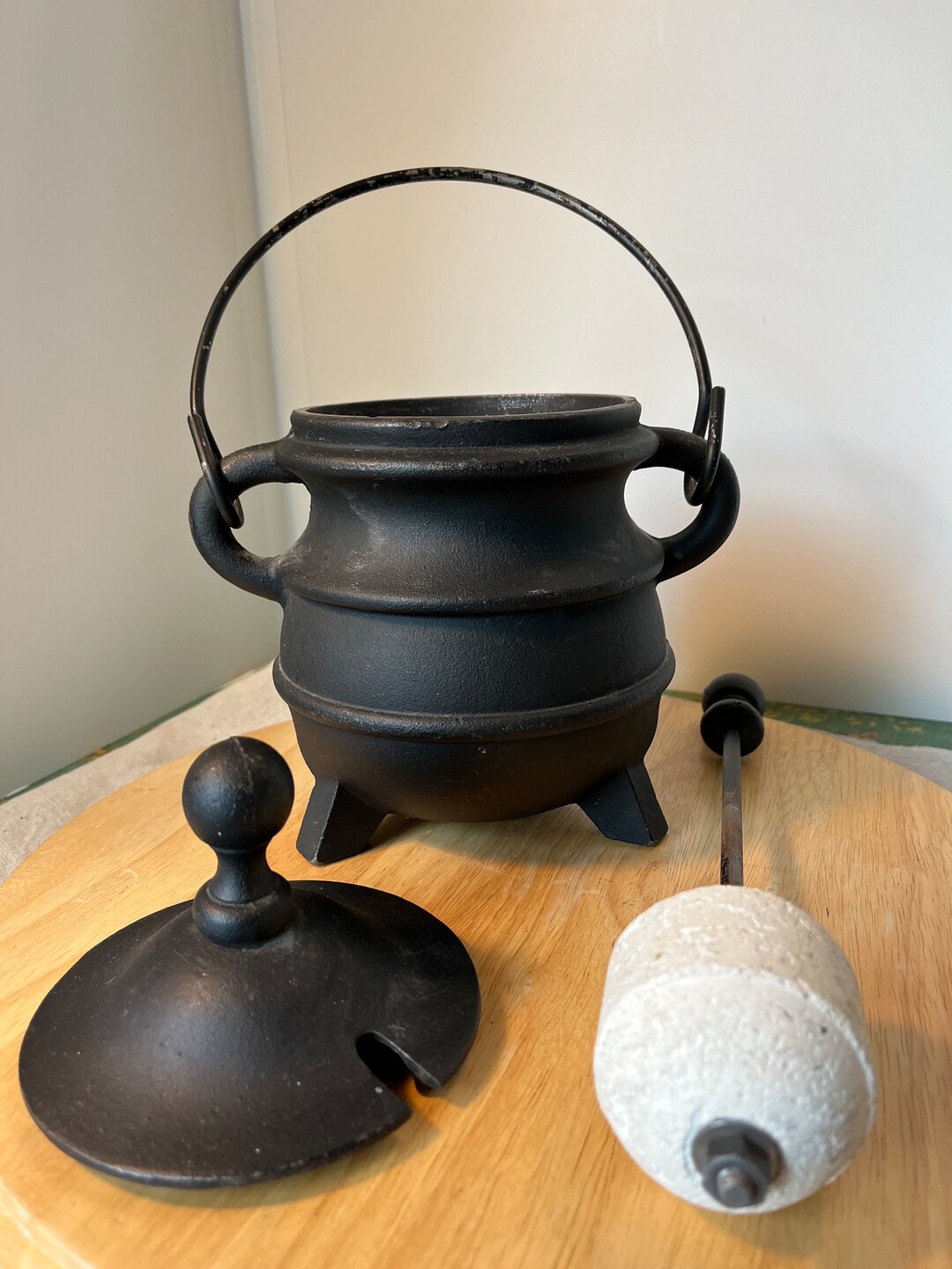 Vintage Cast Iron Smudging Pot With Lid and Poker - Etsy