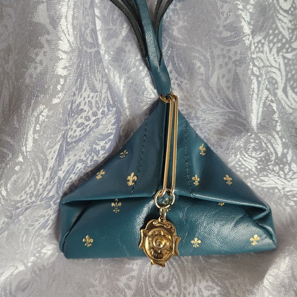Triangle Purse - Etsy