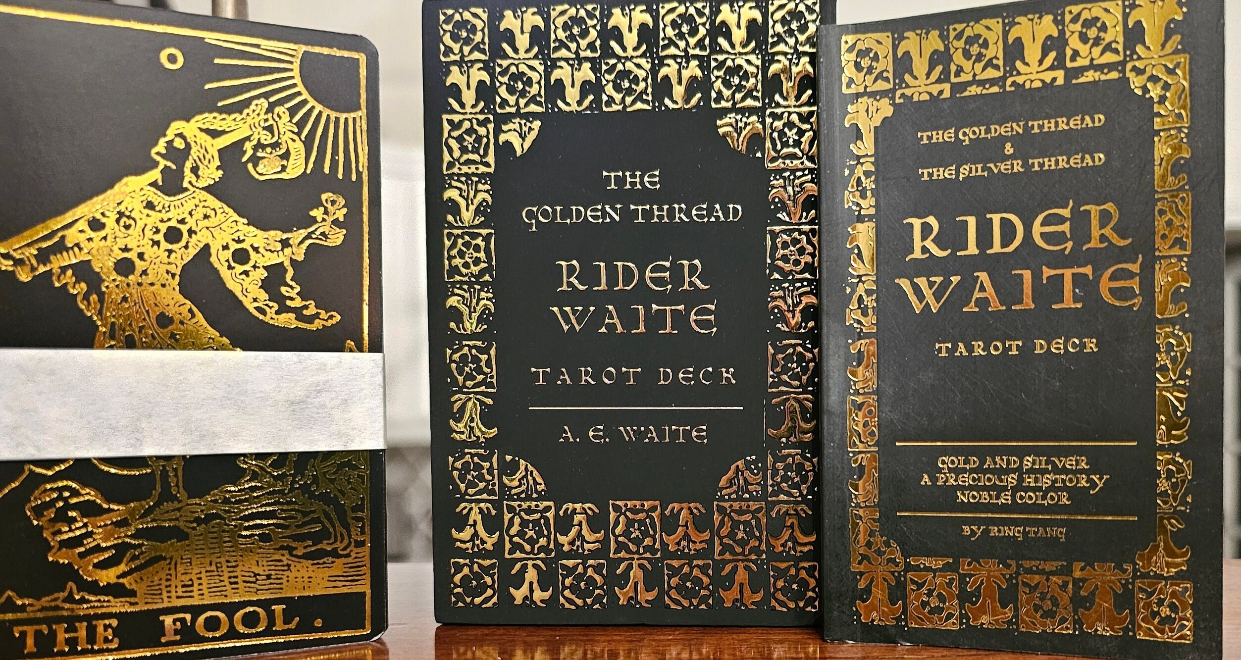 The Golden Thread Rider Waite Tarot Deck With Guide Book Golden Leaf ...