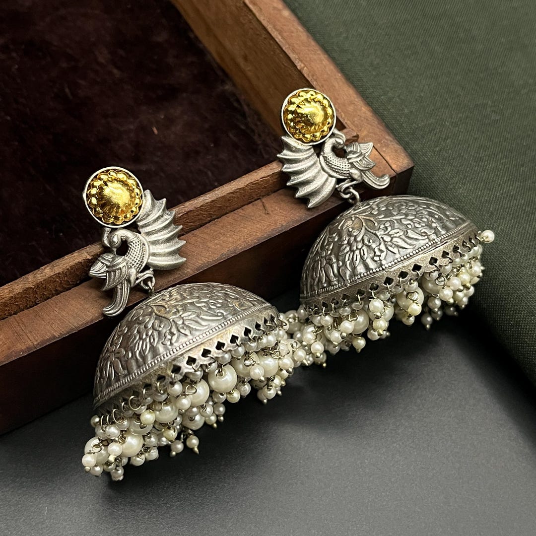 Pendientes Jhumka de pavo real bicolor con perlas / Joyería Jhumki ...