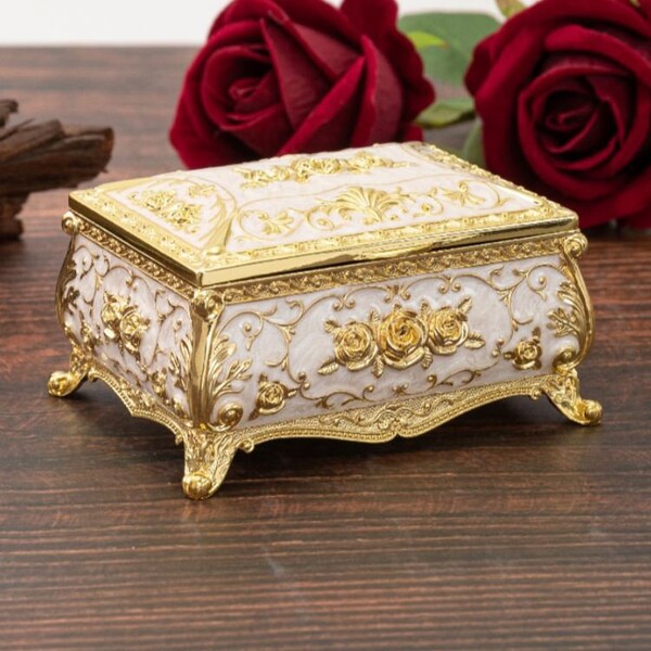 Traditional Jewelry Box - Etsy