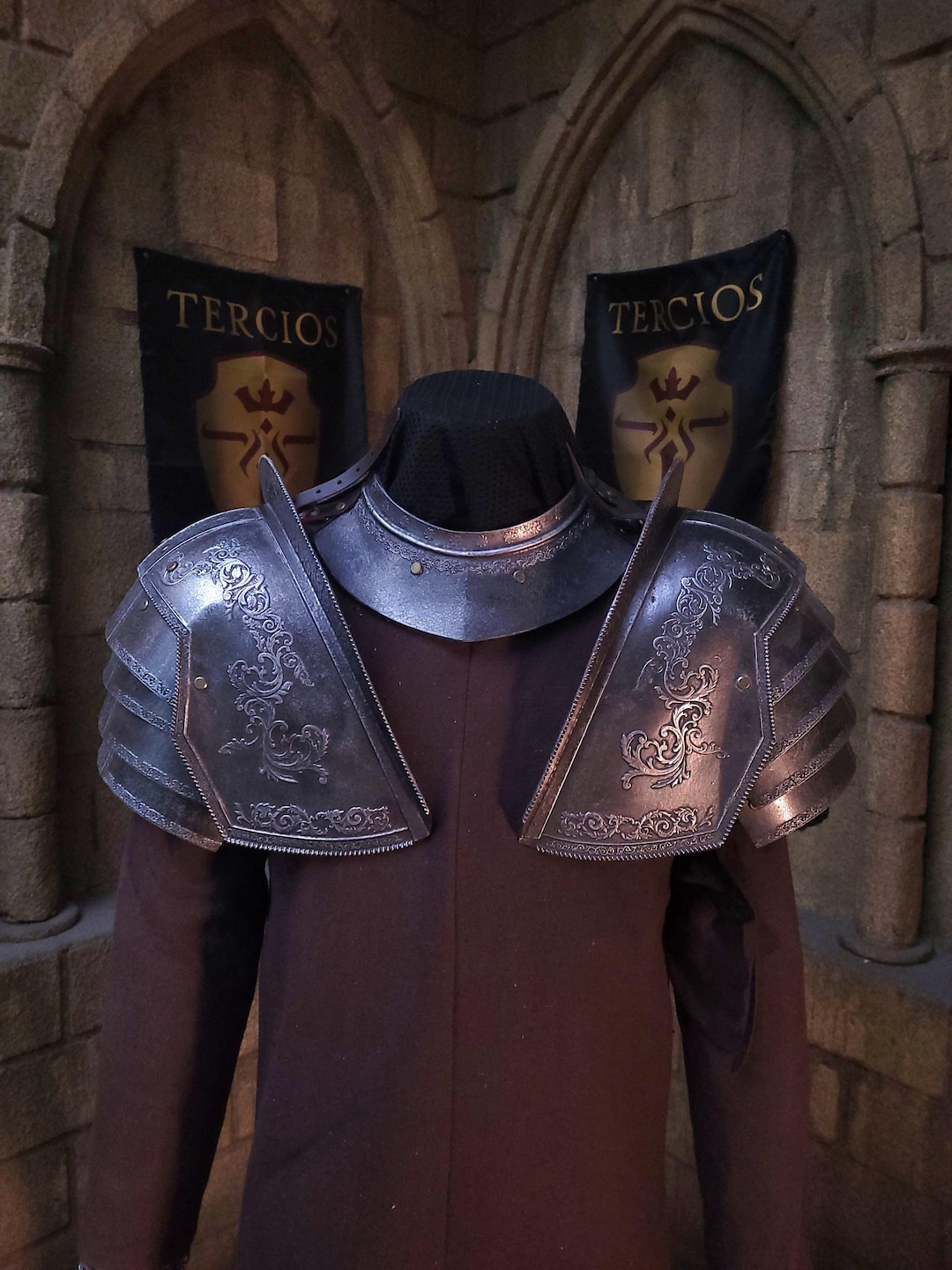 Fallen Knight Pauldrons - Etsy