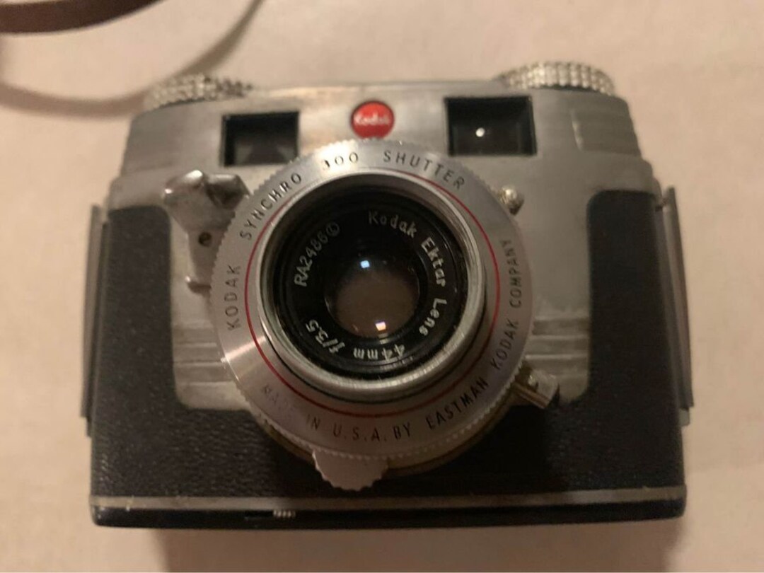 Kodak Signet 35, 44mm Vintage”collector” Camera F 3.5 W/ Leather Case ...