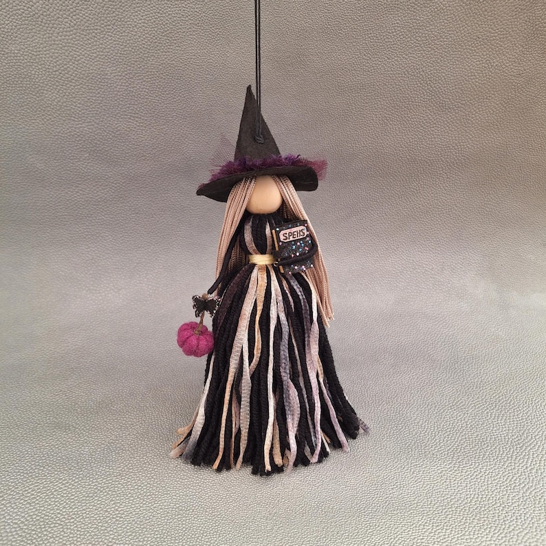 Hanging Witch Doll for Halloween Decoration, Kitchen Witch With Mini ...