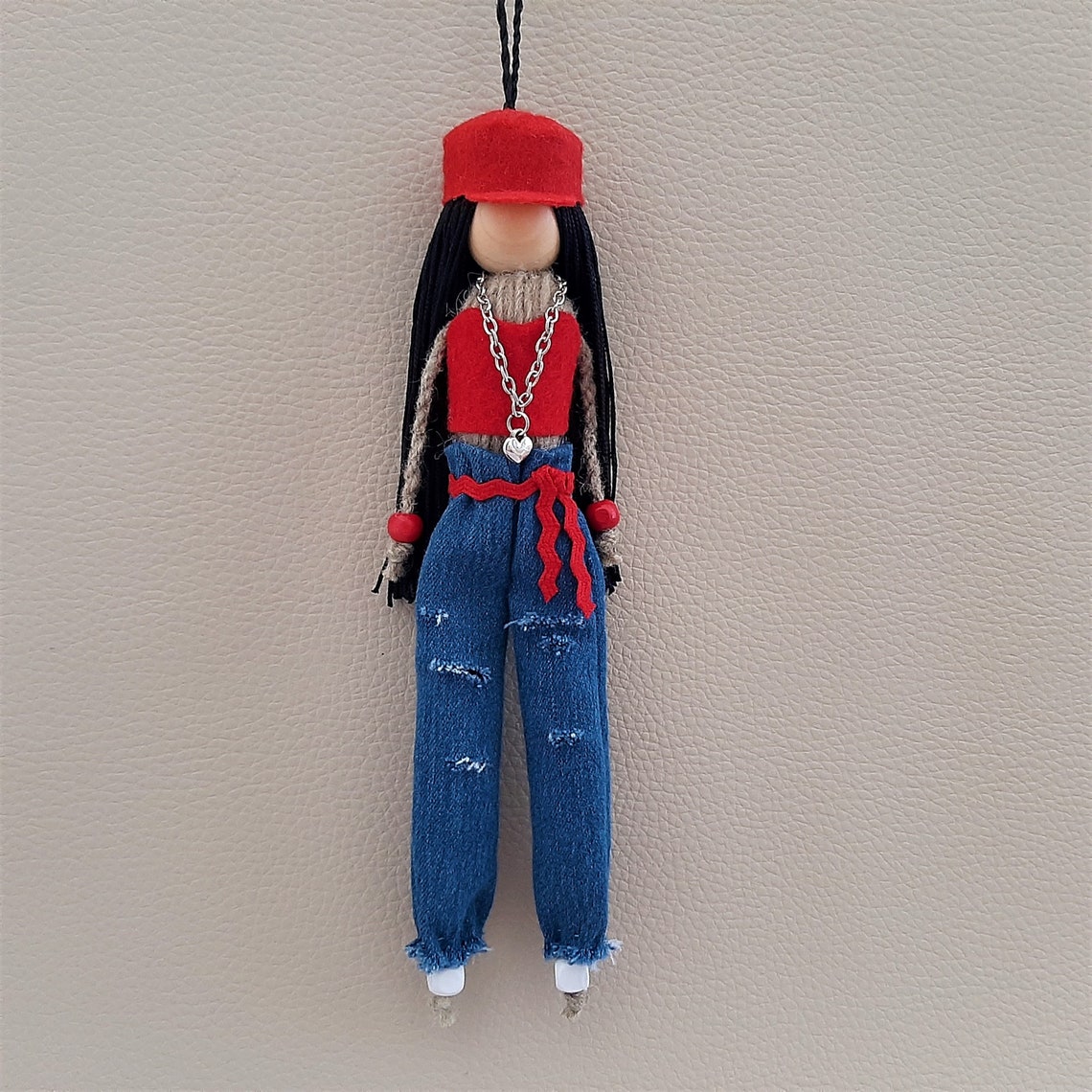 Macrame Doll, Small Wall Art, Hanging Yarn Decoration, Modern Macrame ...