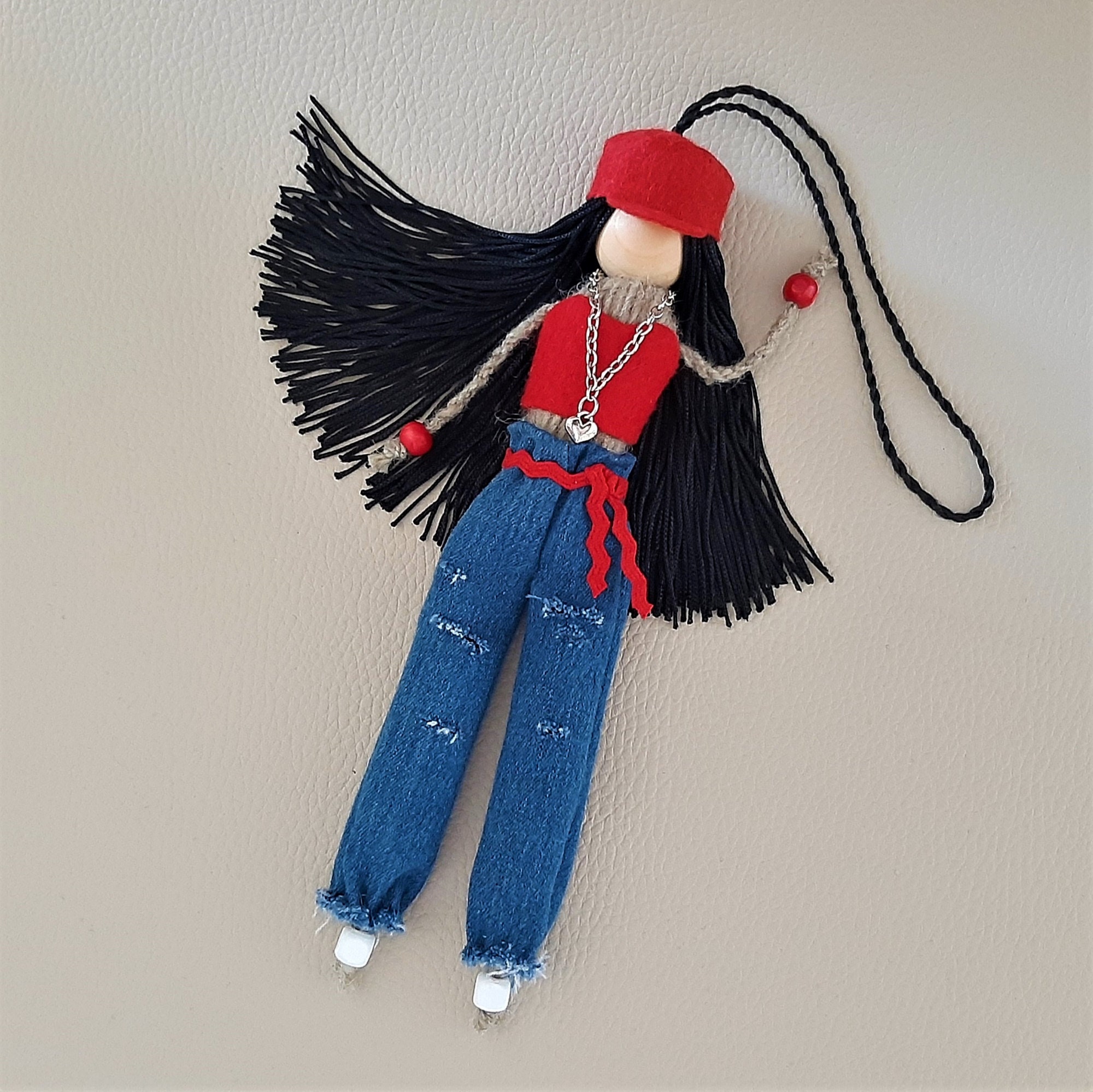 Macrame Doll, Small Wall Art, Hanging Yarn Decoration, Modern Macrame ...