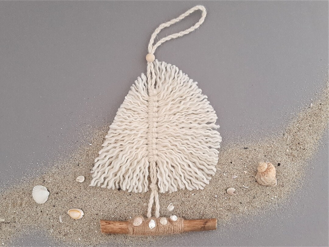 Driftwood Sailboat, Nautical Wall Decor, Yarn Wall Hanging Macrame Boat ...