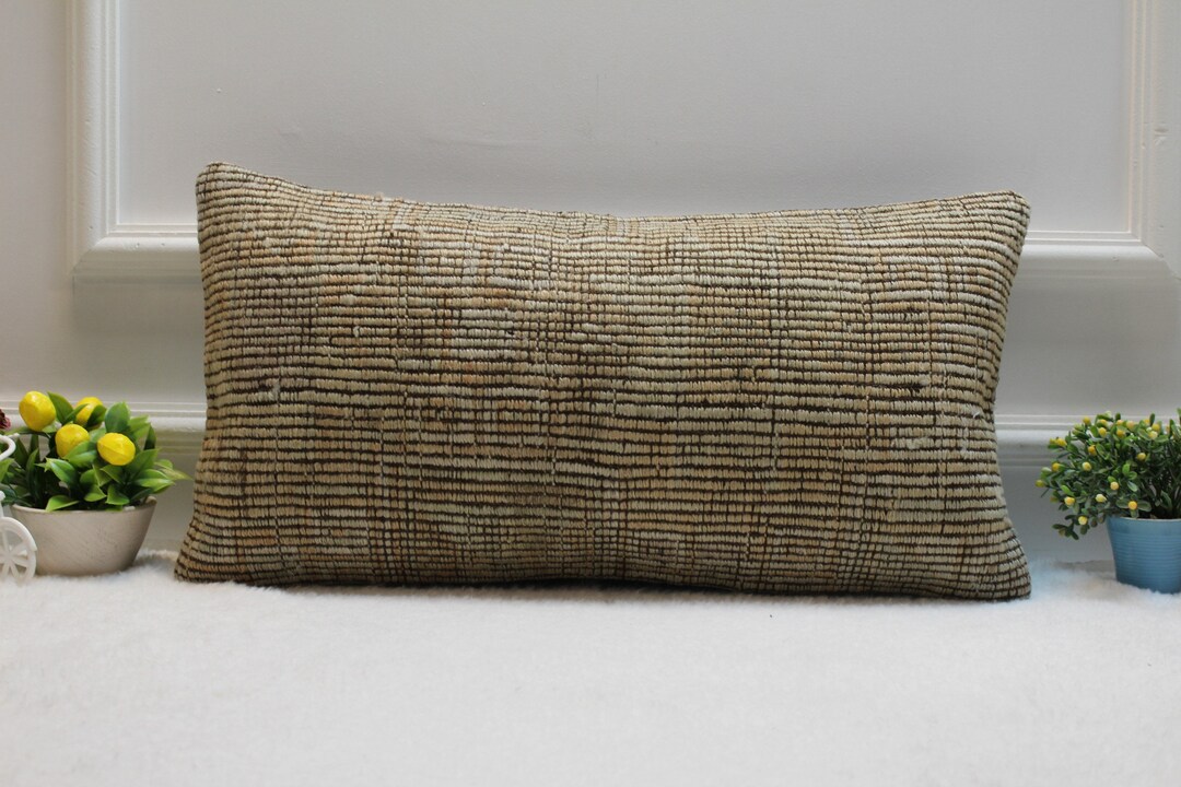 Beige Colors Pillow Case, Bedroom Design Rug Pillow, Home Design Pillow ...
