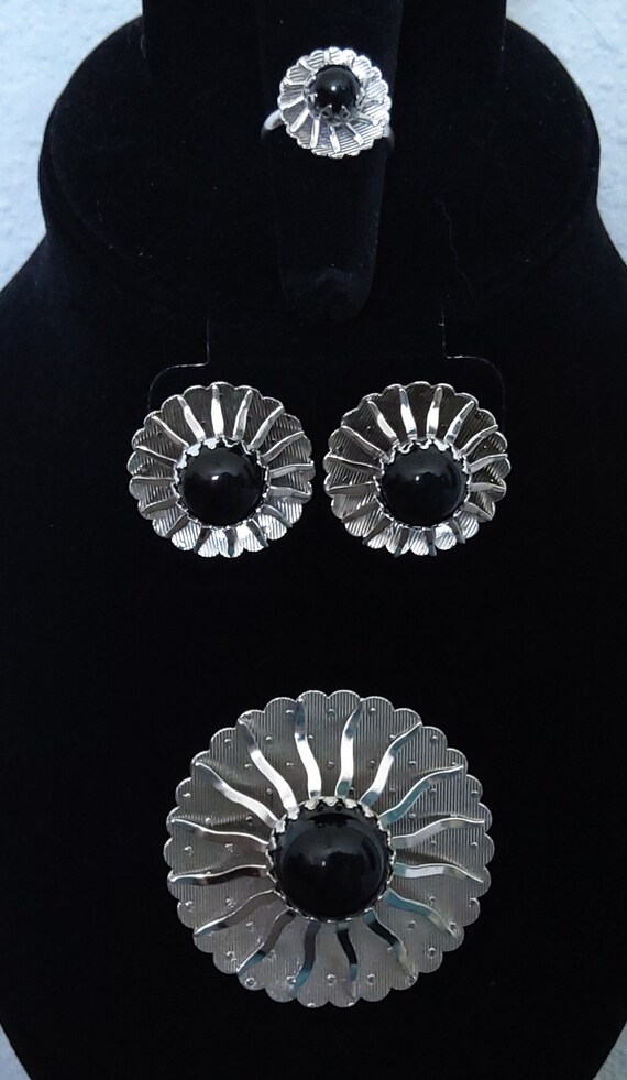 Sarah Coventry Black Beauty Collection Rose/Dahlia Br… - Gem