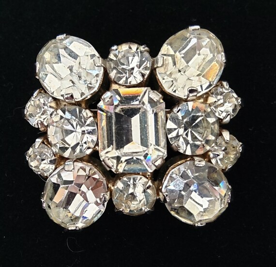 Vintage Austria clear crystal rhinestone brooch - Gem