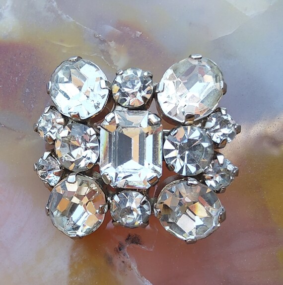 Vintage Austria clear crystal rhinestone brooch - Gem