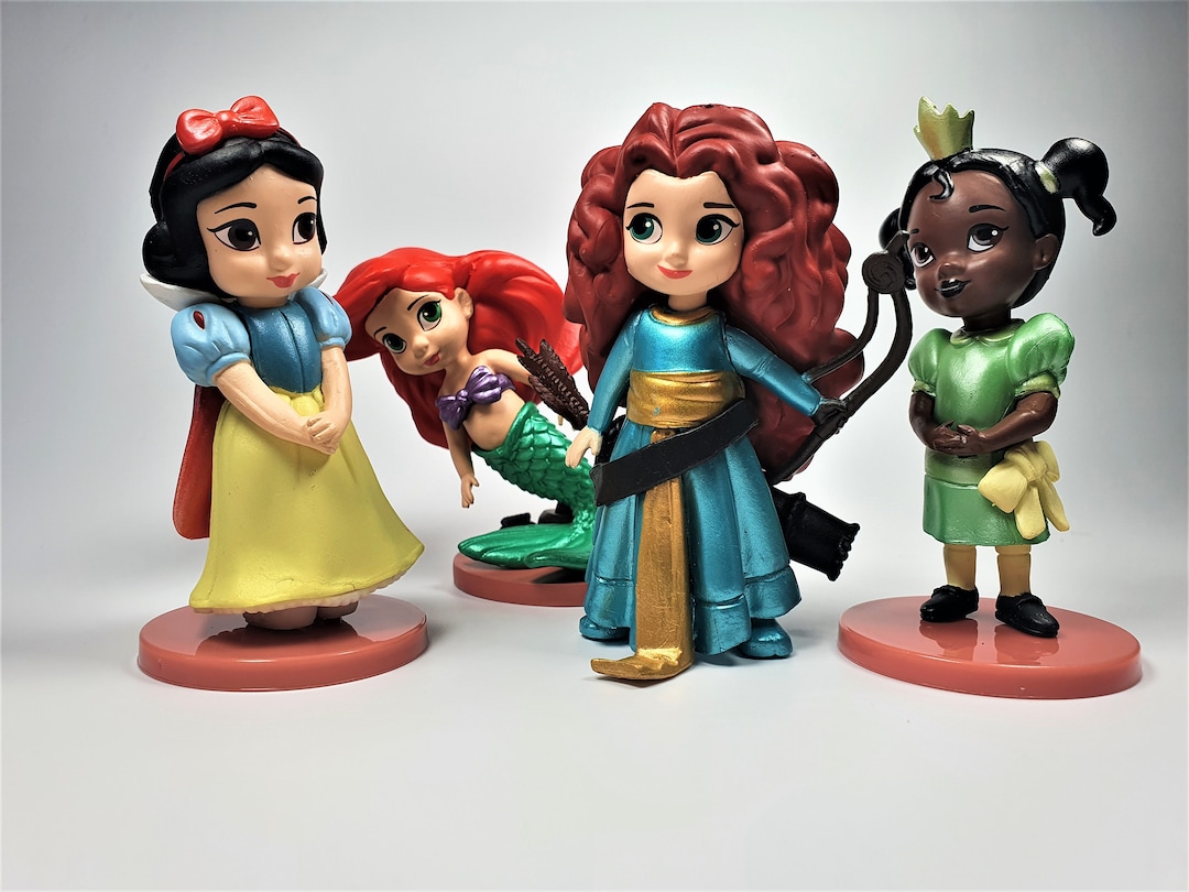 Disney Princess Figurine: Rapunzel, Aurora, Merida, Cinderella, Snow ...
