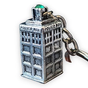 Doctor Who Tardis Keyring / Silver TT Capsule Time Ship / Dr Who Blue ...