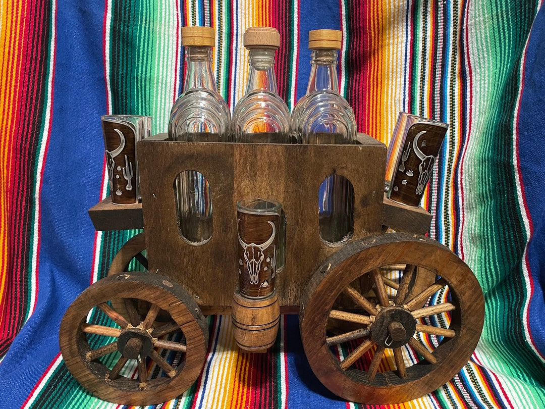 Mexican Tequila Gift Set / Decanter and Shot Glasses / Stagecoach ...