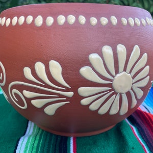 Beautiful Large Talavera Planter Embroidery Design. Brown and White ...