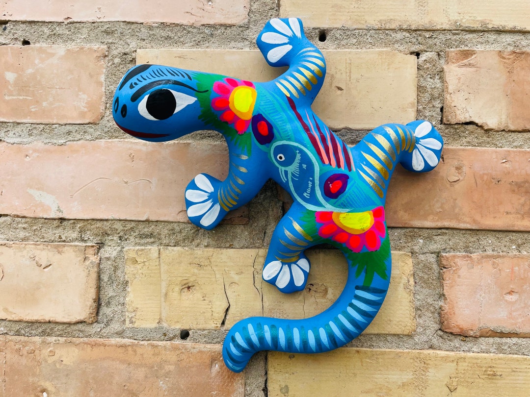 Mexican Folk Art Hand Painted Salamander / Gecko / Lizard . Wall Décor ...