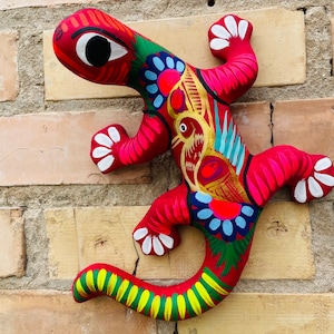 Mexican Folk Art Hand Painted Salamander / Gecko / Lizard . Wall Décor ...