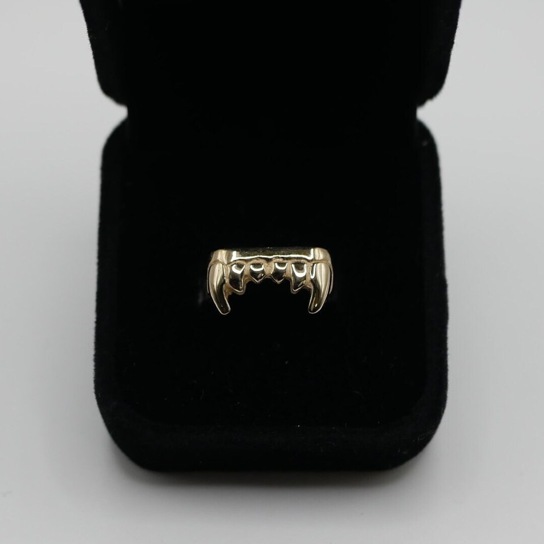 Small 10k Gold Teeth Ring Look Like Vampire or Cat Teeth - Etsy