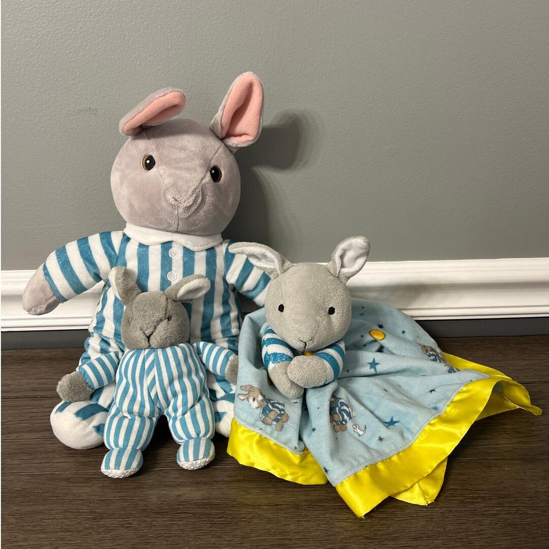 Goodnight Moon Plush & Lovey Set - Etsy