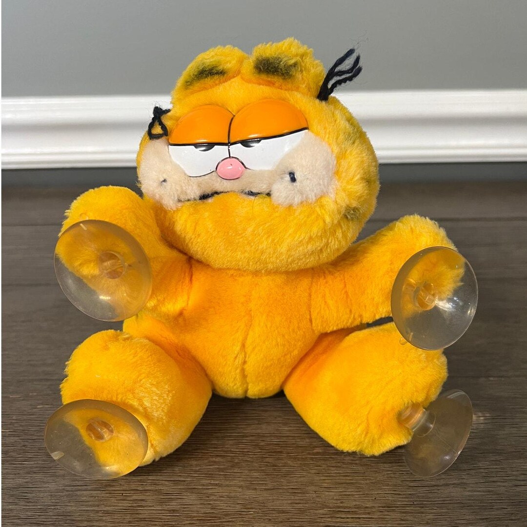 Dakin Garfield I'm Climbing the Walls Four You With Suction Cups Plush ...