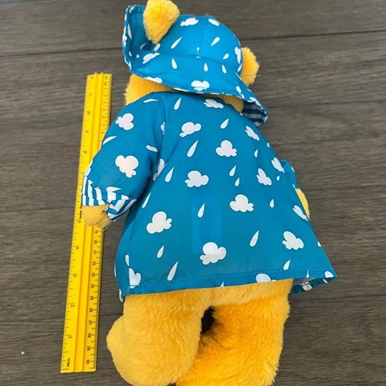 Mattel Winnie the Pooh Read 'N Cuddle Rainy Day Pooh W/ Story Vintage ...