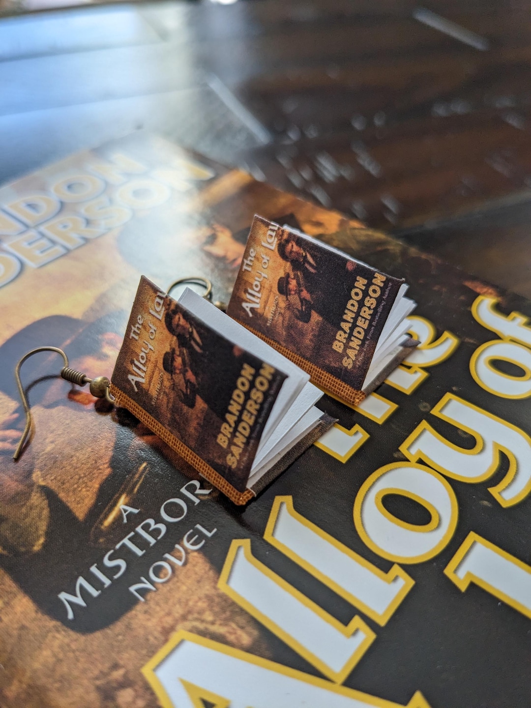 Mistborn Wax & Wayne Series by Brandon Sanderson (mass Market Paperback ...